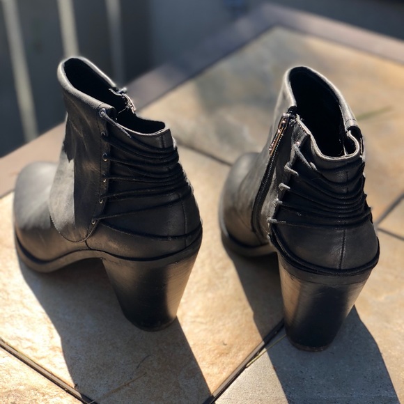 Jessica Simpson | Shoes | Jessica Simpson Leather Boots Calvey Black ...